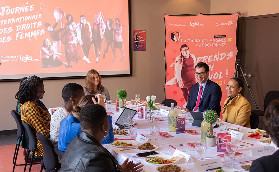 Table ronde l’entrepreneuriat au féminin pour la Journée des femmes | LOJIQ